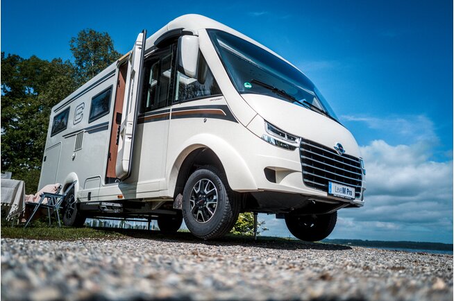 LevelM Pro: The hydraulic support system for motorhomes | E&P